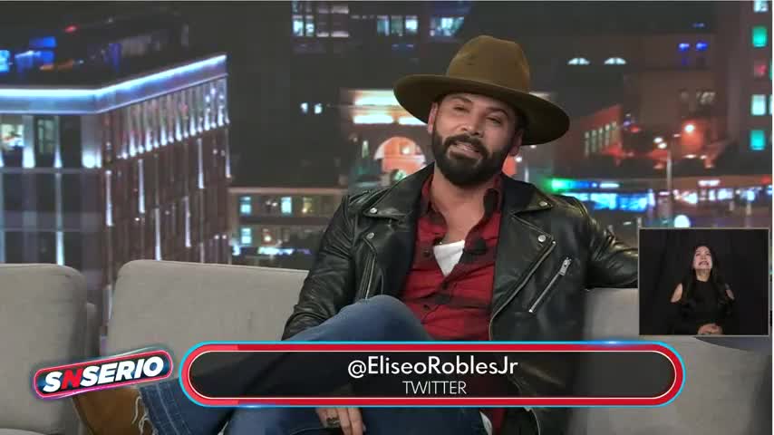 Así lucía Eliseo Robles Jr en sus inicios junto a su famoso papá