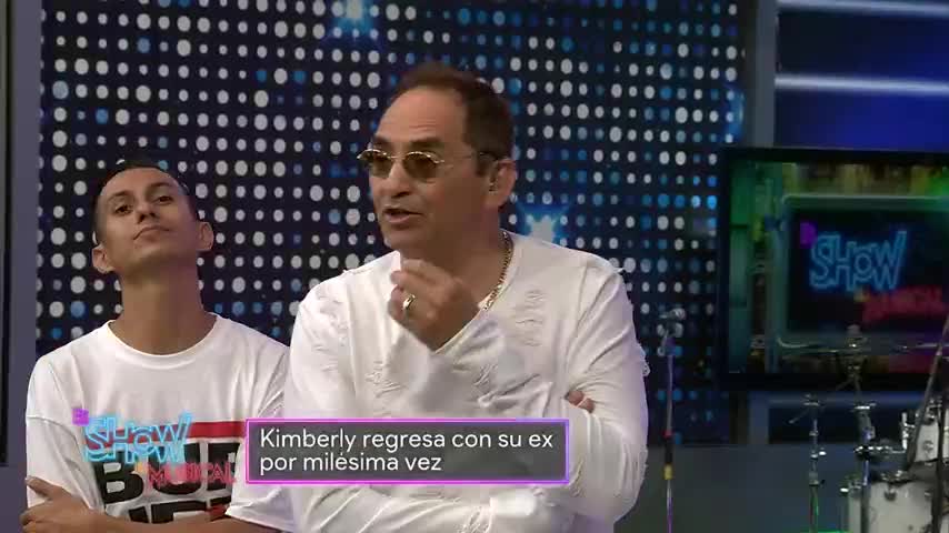 'Ludivinita' ventila intimidades de César Lozano Jr.