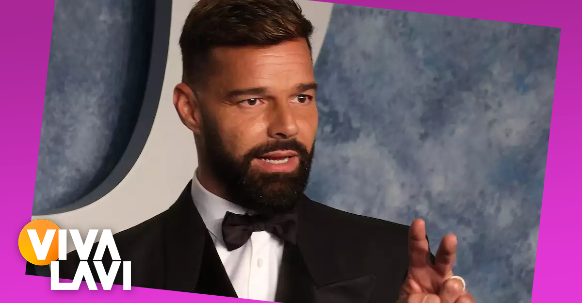 Empresaria paga millón y medio de pesos por besar a Ricky Martín